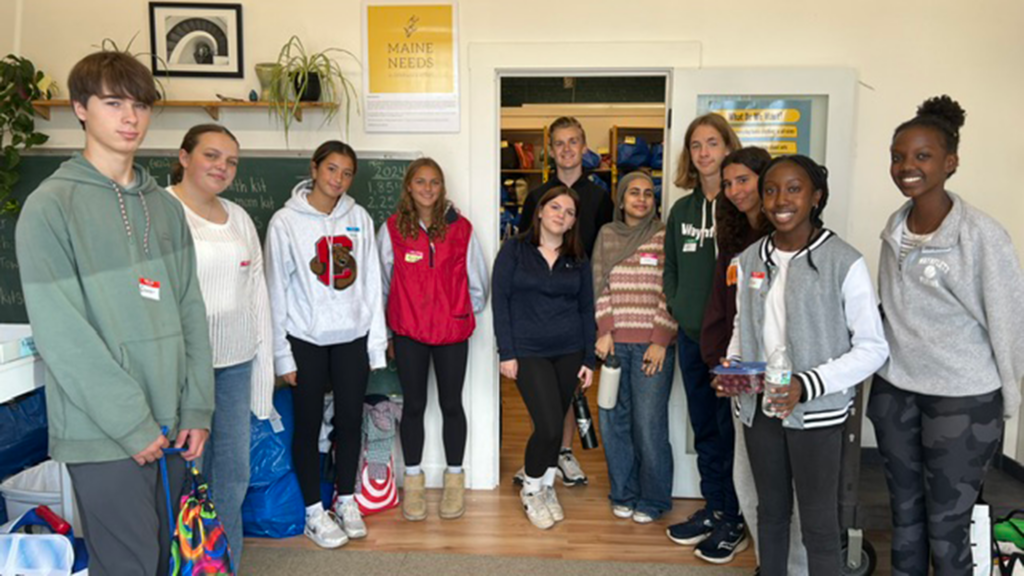 Cleaning up and giving back: Waynflete Upper School students ...